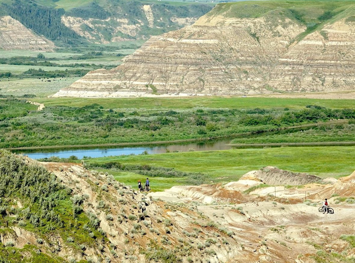 An Out-of-the-Box Road Trip in Southern Alberta – Vacay.ca